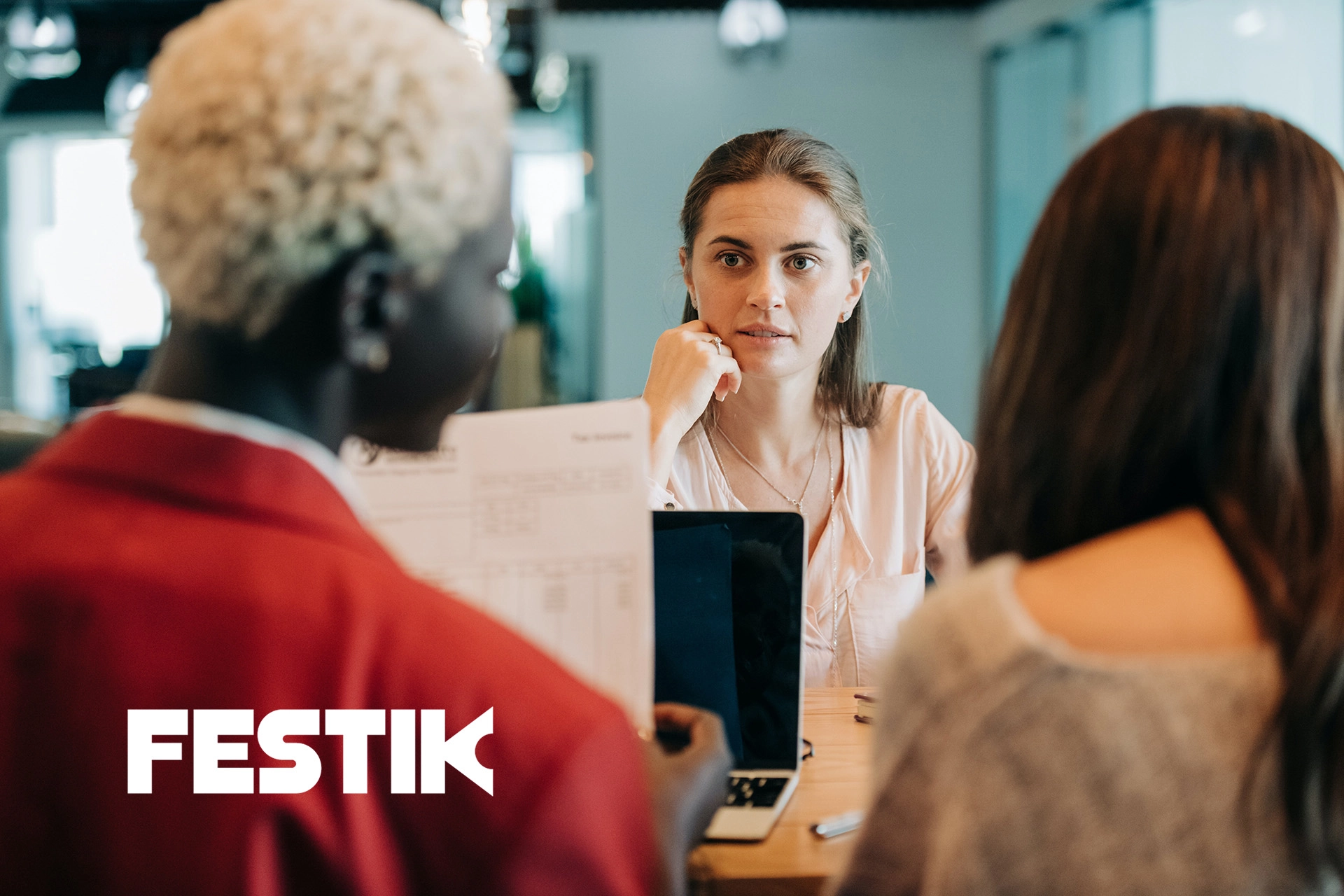 Conseil et stratégie de communication pour FESTIK - SAMBA